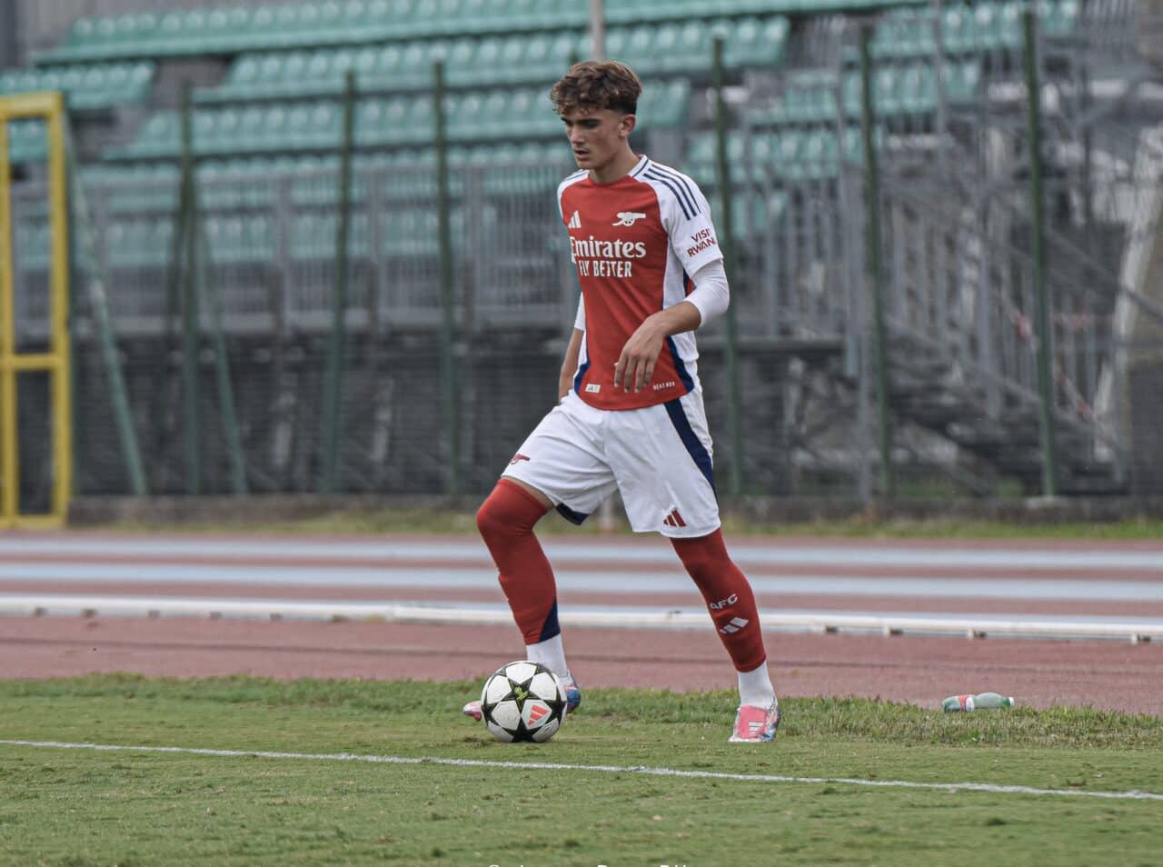 Rising Star Max D Breaks Football Record | Brentwood School